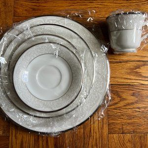 Noritake | Dining | 5piece Noritake China Set X2 | Poshmark